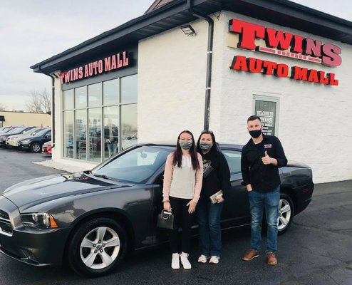 TWINS AUTO MALL - Updated December 2025 - 61 Photos & 12 Reviews - 3424 ...