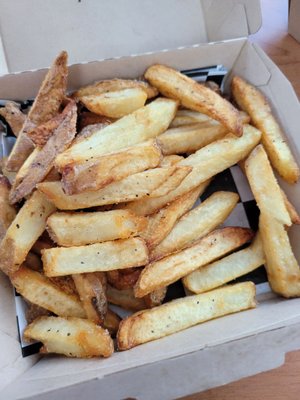 THE FRIES SHOP - 364 Maine Mall Rd, South Portland, Maine - Fast Food ...