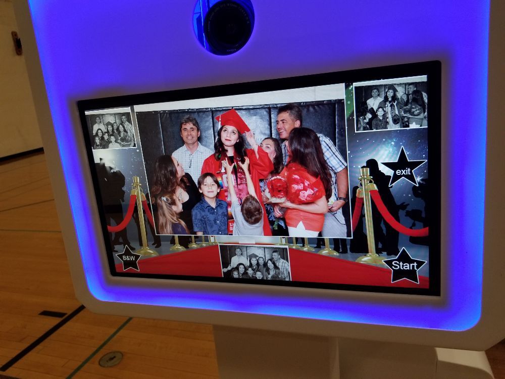 LOL PHOOT BOOTH - 10 Photos - Albuquerque, New Mexico - Photo Booth ...