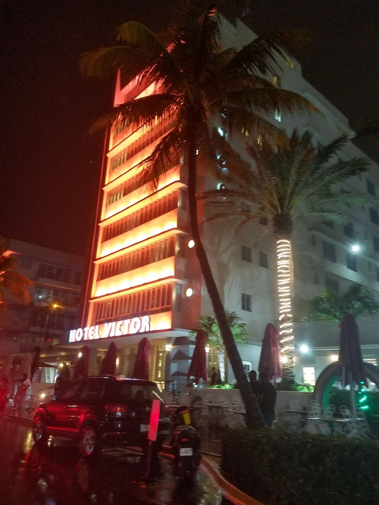 VIX AT HOTEL VICTOR - 12 Photos & 24 Reviews - Lounges - 1144 Ocean Dr ...
