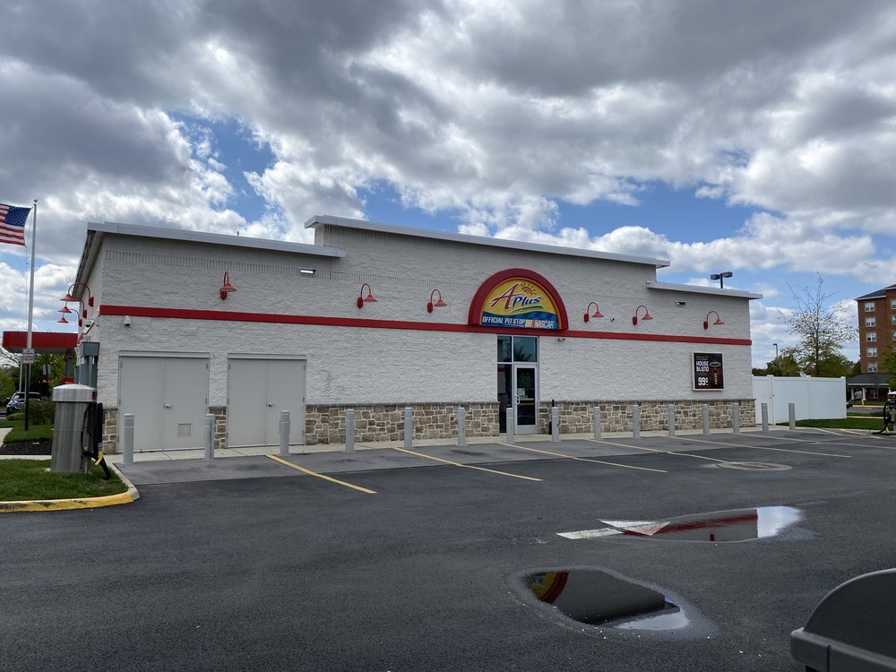 HANGAR 54 PIZZA - Updated October 2024 - 4475 Chantilly Shopping Center ...