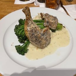 BUCKET & ROPE - Updated December 2025 - 178 Photos & 88 Reviews - 600 S ...