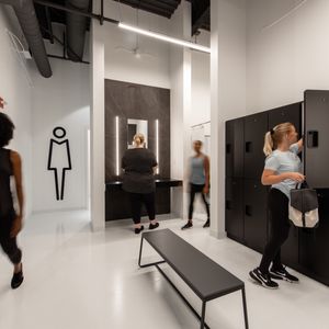 CRUNCH FITNESS - PERIMETER - Updated January 2026 - 52 Photos & 87 ...