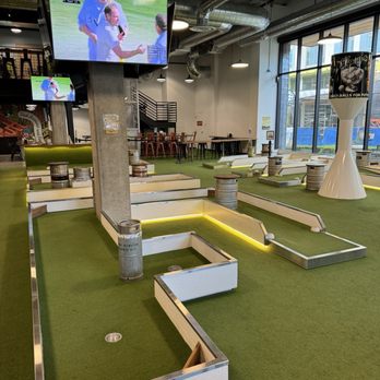 TIPSY PUTT - Updated July 2024 - 348 Photos & 238 Reviews - 301 W ...