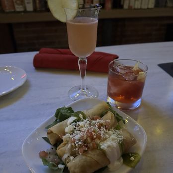 MUNI - Updated July 2024 - 147 Photos & 56 Reviews - 316 Delaware St ...