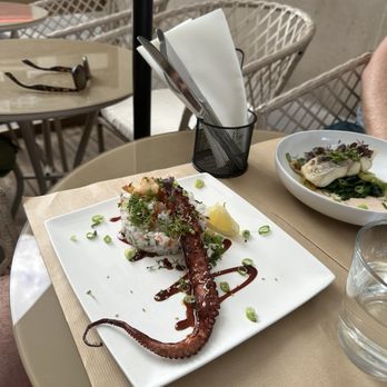 LE CELLIER - Updated July 2024 - 25 rue de la Victoire, Paris, France ...