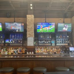 BLUE HOOK CAJUN SEAFOOD & BAR - Updated December 2025 - 68 Photos & 140 ...