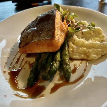 THE CARRIAGE HOUSE - Updated August 2024 - 94 Photos & 116 Reviews ...