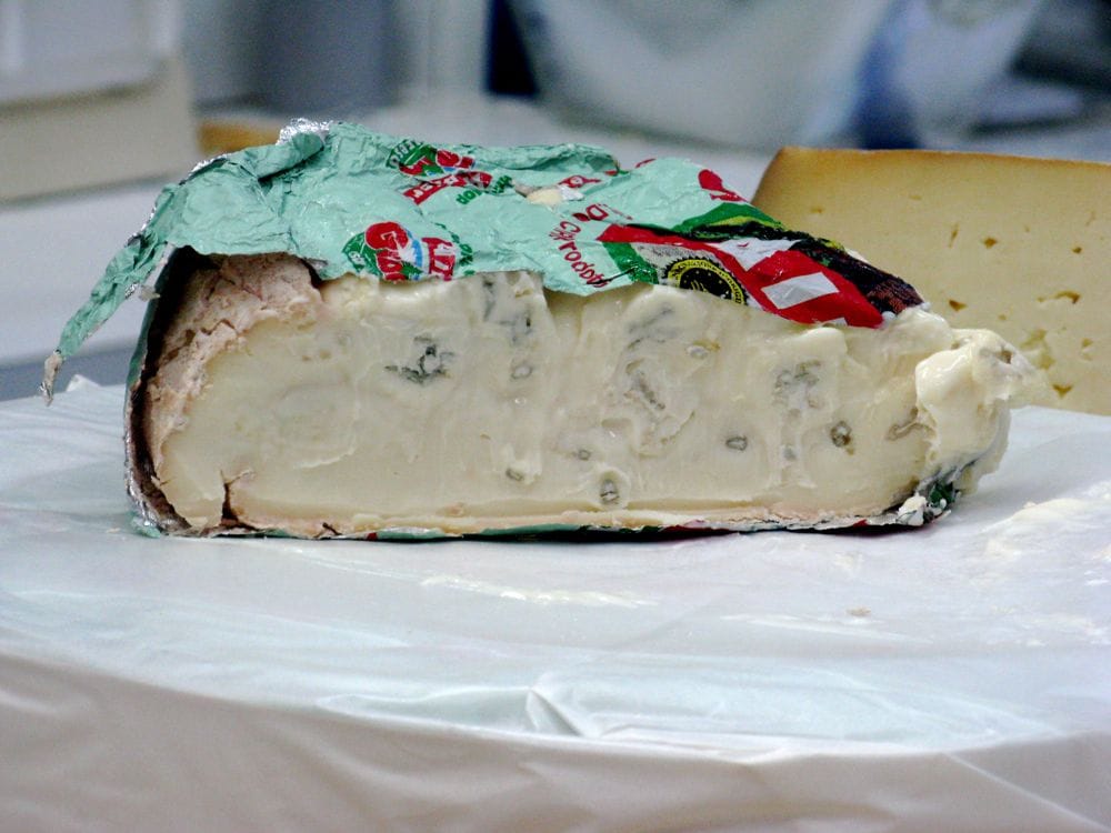 RAINERI’S CONTINENTAL DELICATESSEN - Updated July 2025 - 97 Great North ...