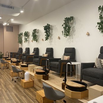 SPRUCE NAIL SHOP - Updated July 2024 - 129 Photos & 187 Reviews - 1818 ...