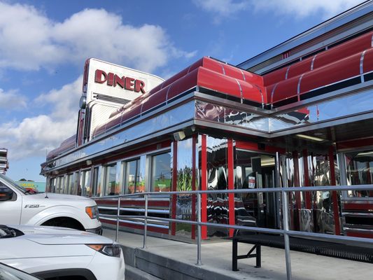 SUNLINER DINER - 636 Photos & 512 Reviews - Diners - 100 E 2nd Ave ...