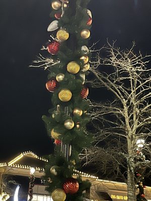 THE PROMENADE SHOPS AT EVERGREEN WALK - Updated January 2026 - 146 ...