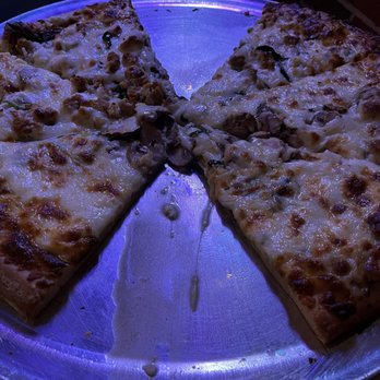 INGLESIDE VILLAGE PIZZA - Updated October 2025 - 145 Photos & 257 ...