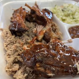 CURRITUCK BBQ - Updated May 2025 - 238 Photos & 376 Reviews - 4467 ...