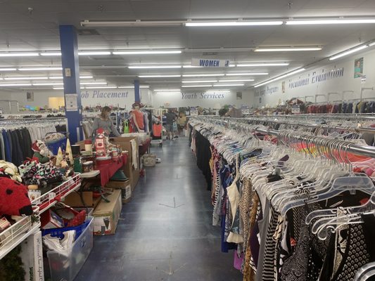 GOODWILL BOCA WEST STORE & DONATION CENTER - 18 Photos & 24 Reviews ...