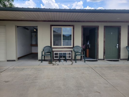 TWO WHEEL INN - Updated July 2025 - 25 Photos & 19 Reviews - 2595 ...