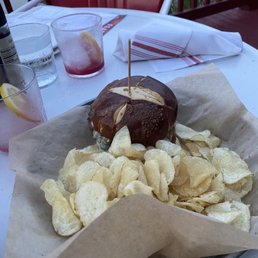 BOSTWICK LAKE INN - 91 Photos & 148 Reviews - Rockford, Michigan ...