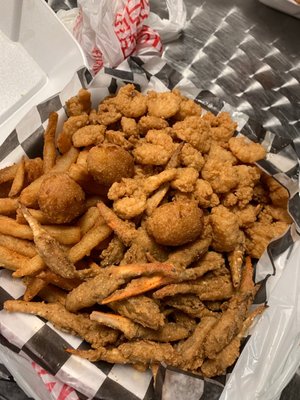 MUDBUGS - AT THE LOOP - 292 Photos & 177 Reviews - 2005 Government St ...