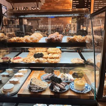 COLATTAO COFFEE HOUSE - Updated January 2025 - 546 Photos & 157 Reviews ...