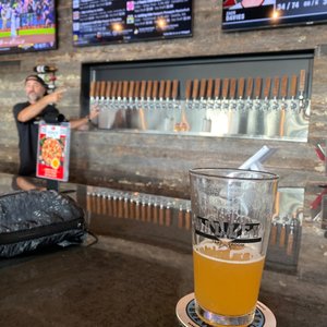 VALLEY TAPROOM - Updated January 2025 - 21 Photos & 48 Reviews - 25166 S Ellsworth Rd, Queen ...