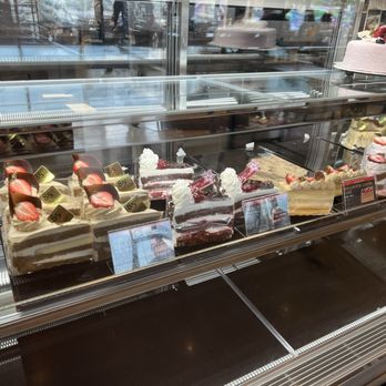 85°C BAKERY CAFE-NILES - Updated October 2025 - 329 Photos & 68 Reviews ...