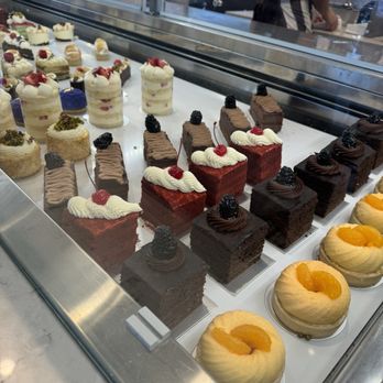 YAVA BAKERY AND CAFE - Updated December 2024 - 976 Photos & 422 Reviews ...