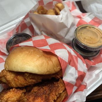 SMACKBIRD HOT CHICKEN - FORT WORTH - Updated December 2025 - 73 Photos ...