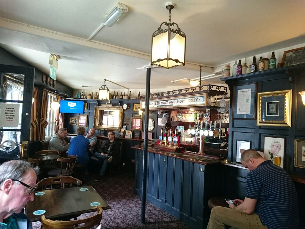 THE CASK & GLASS - Updated May 2025 - 11 Reviews - 39-41 Palace Street ...