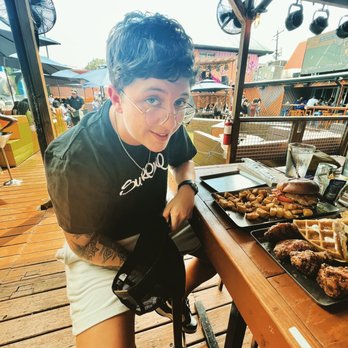 KAMP HOUSTON - Updated January 2025 - 620 Photos & 612 Reviews - 6025 ...