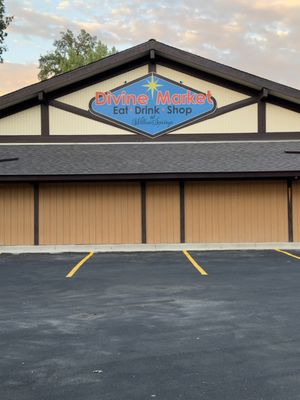 DIVINE MARKET - Updated December 2025 - 67 Photos & 45 Reviews - 20508 ...