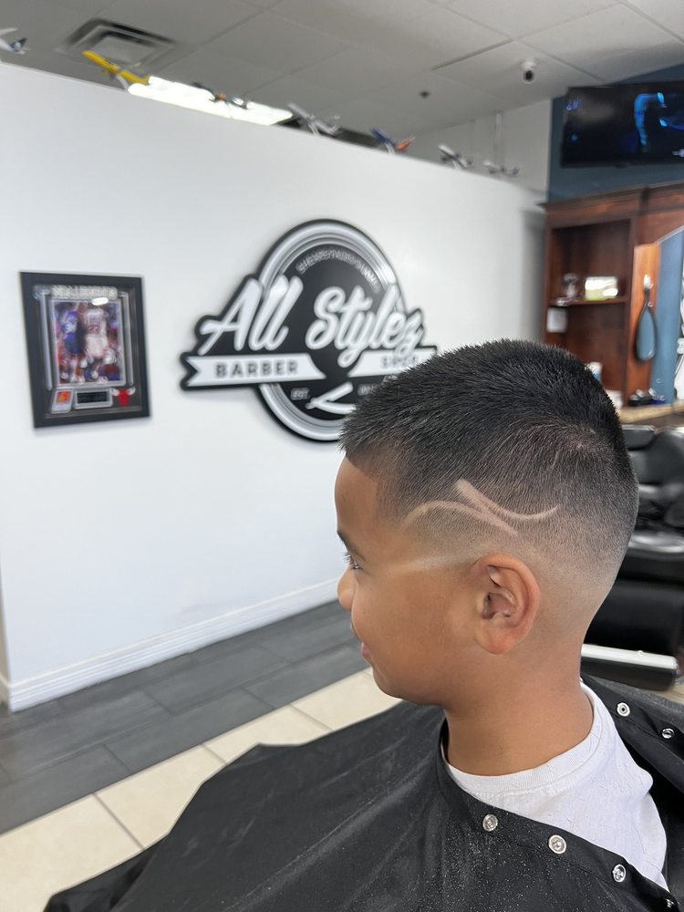 ALL STYLEZ BARBERSHOP - 58 Photos & 95 Reviews - 15170 W Bell Rd ...