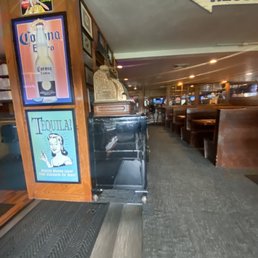 THE GATEWAY TAVERN - Updated July 2025 - 131 Photos & 249 Reviews - 371 ...