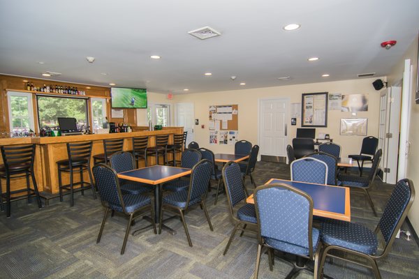 CHELMSFORD COUNTRY CLUB - Updated November 2025 - 43 Photos & 17 ...