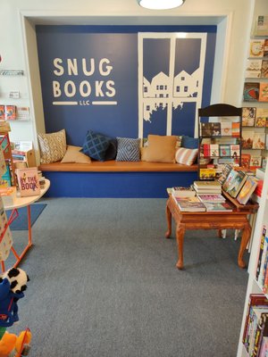 SNUG BOOKS - 10 Photos - Bookstores - 4717 Harford Rd, Baltimore, MD ...