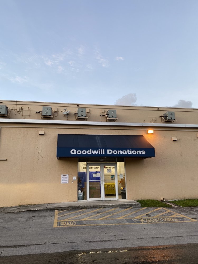 GOODWILL INDUSTRIES - Updated October 2025 - 32 Photos & 25 Reviews ...