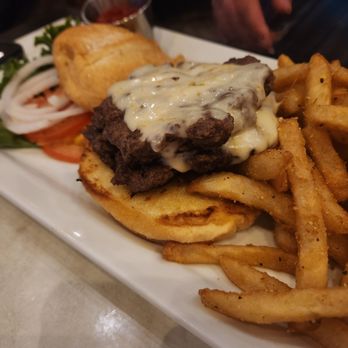 STATE 48 TAVERN - Updated October 2025 - 877 Photos & 973 Reviews - 614 ...