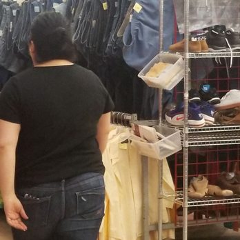 VILLAGE DISCOUNT OUTLET - Updated December 2025 - 14 Photos & 33 ...