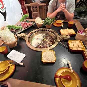 WEI SHU WU HOTPOT - Updated August 2024 - 350 Photos & 87 Reviews - 47 ...