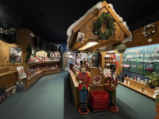 THE CHRISTMAS LOFT - Updated October 2024 - 108 Photos & 25 Reviews ...