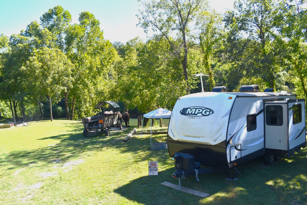 CLYDESDALE EXPERIENCE AND CAMPGROUND - Updated June 2025 - 17 Photos - 595 Howell Dr, Taneyville ...