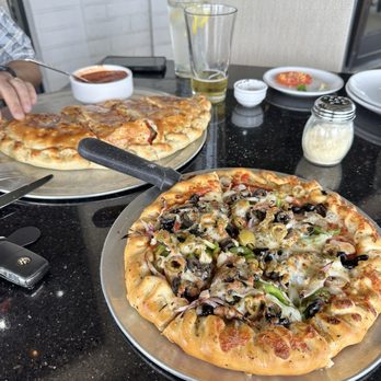 ANDREW’S AMERICAN PIZZA KITCHEN - Updated July 2025 - 160 Photos & 196 ...