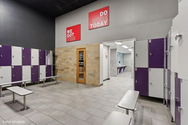 CRUNCH FITNESS - SARASOTA BEE RIDGE - Updated December 2025 - 49 Photos ...