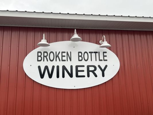 BROKEN BOTTLE WINERY - Updated January 2026 - 55 Photos & 24 Reviews - S2229 Timothy Ln ...