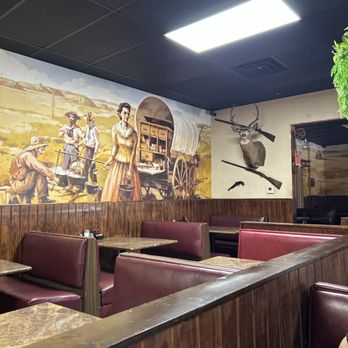 CHUCK WAGON RESTAURANT - Updated January 2026 - 345 Photos & 296 Real ...