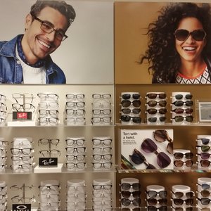 GATEWAY OPTOMETRIC CENTER - Updated April 2025 - 10 Reviews - 3371 G St ...