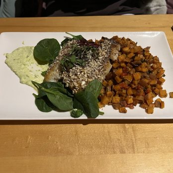 ROOTS THE RESTAURANT - Updated January 2026 - 295 Photos & 433 Reviews ...