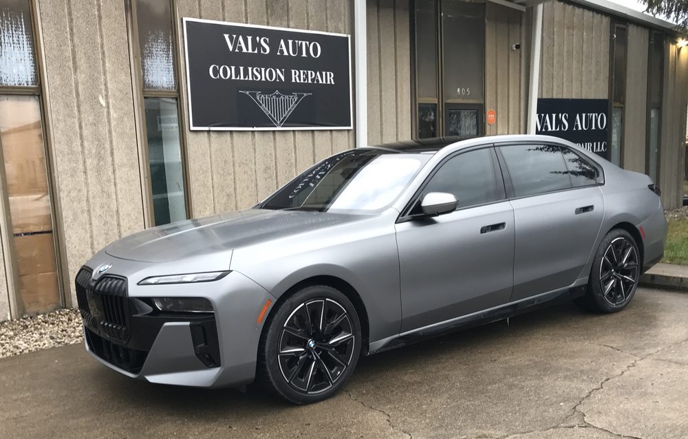 VALS AUTO COLLISION REPAIR - Updated August 2025 - 18 Photos - 805 ...