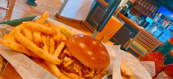 604 ALE HOUSE - 107 Photos & 52 Reviews - 1249 Kolekole Ave, Schofield ...