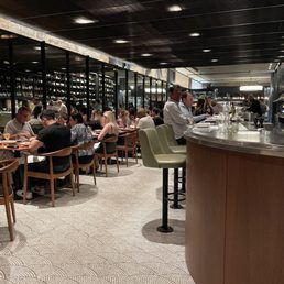 MONARQUE - Updated February 2025 - 767 Photos & 229 Reviews - 406 Rue ...