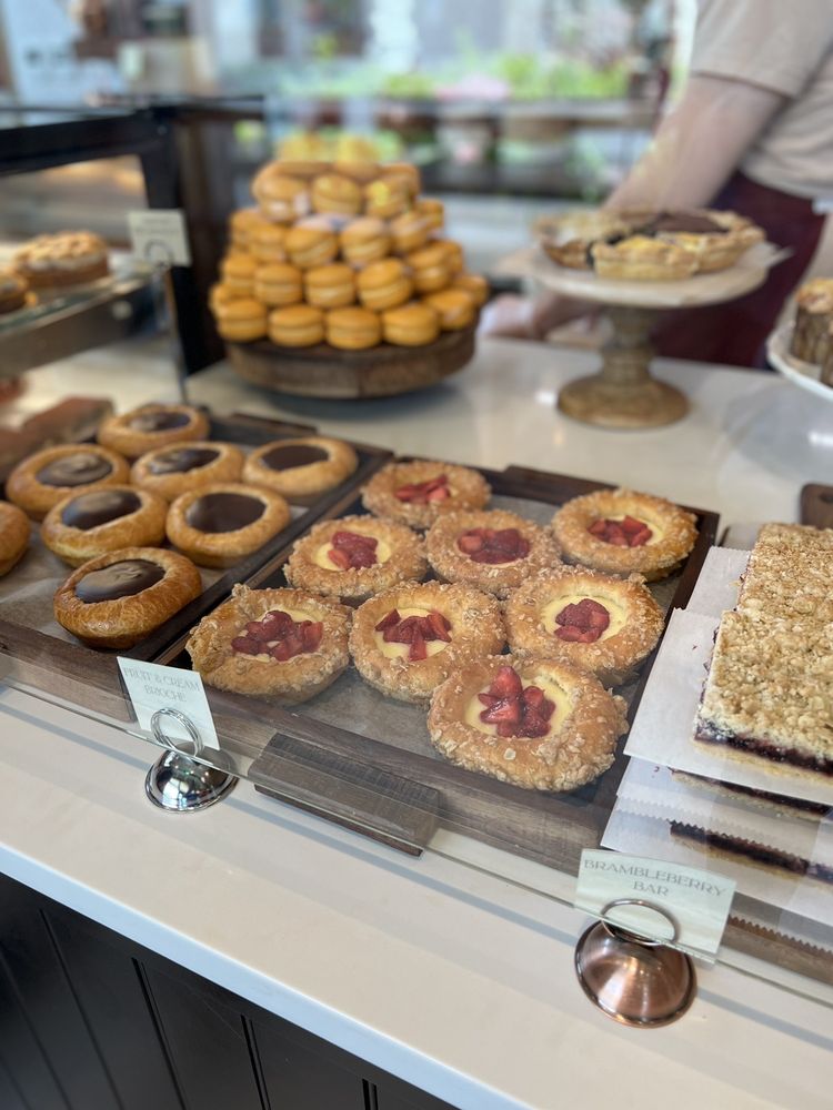 THE BAKER’S GROVE - 33 Photos & 12 Reviews - Bakeries - 524 Broad St ...